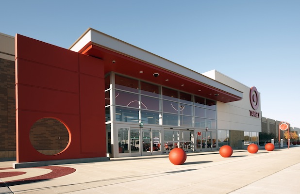 Target says it will launch upscale Apple shops in 25 of its discount ...