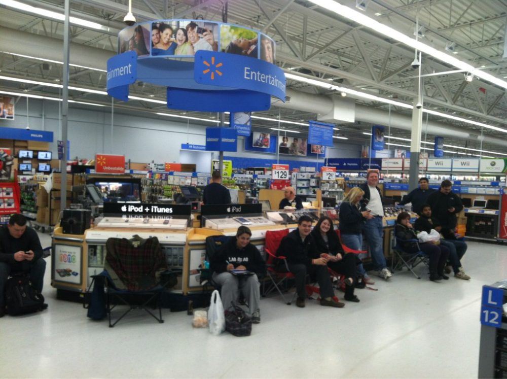Walmart is selling new iPads tonight at midnight - 9to5Mac