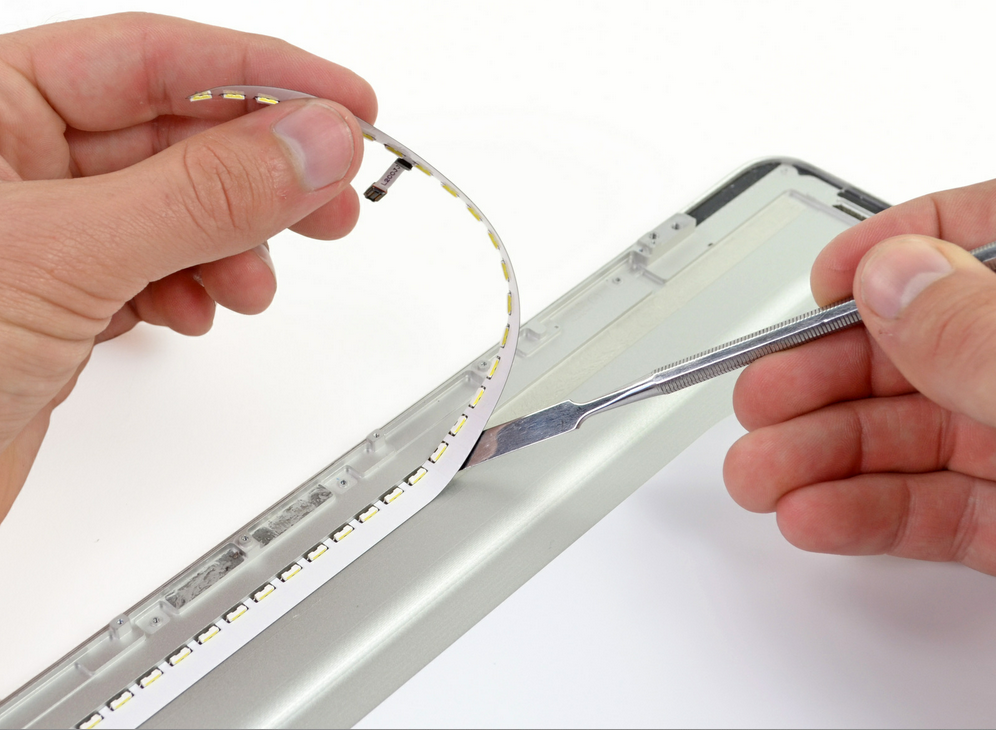 iFixit tears down the new MacBook Pro's Retina display, an 'engineering ...