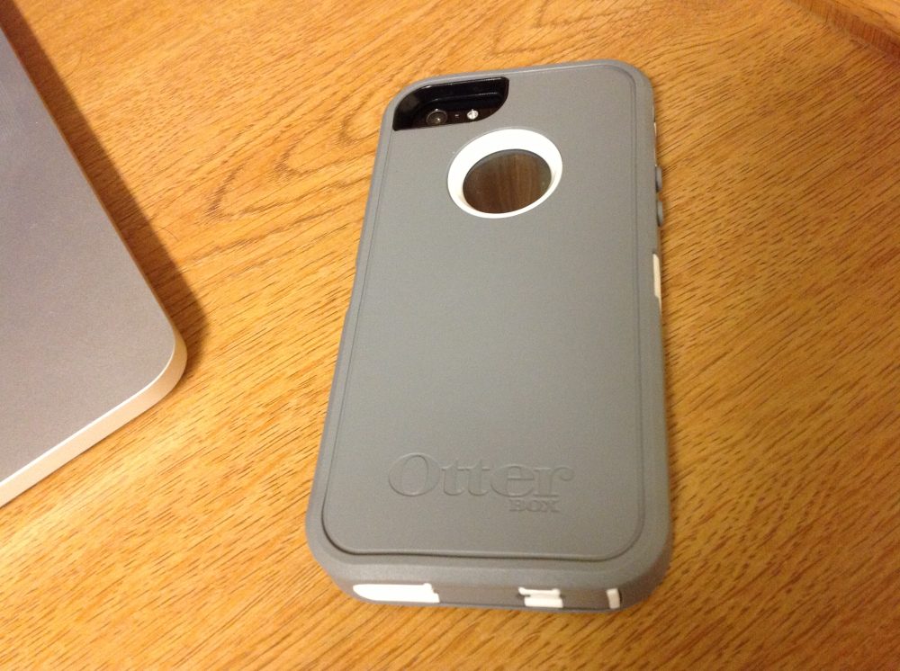 Review: Otterbox's Defender Series case for iPhone 5 (plus iPhone 5 ...