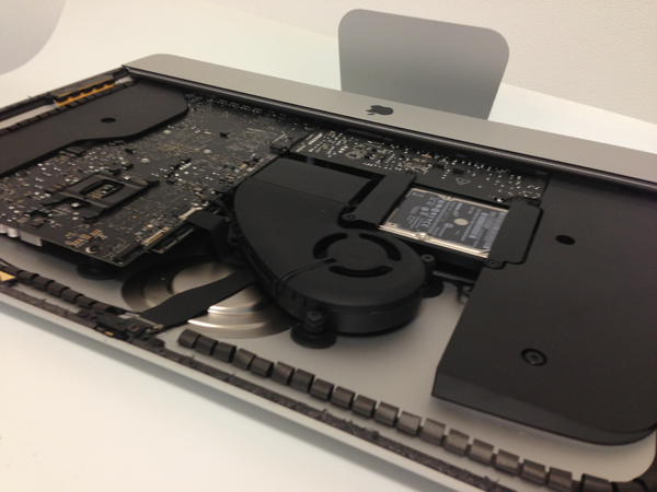 First photos of the inside of Apple's new 21.5-inch iMac - 9to5Mac