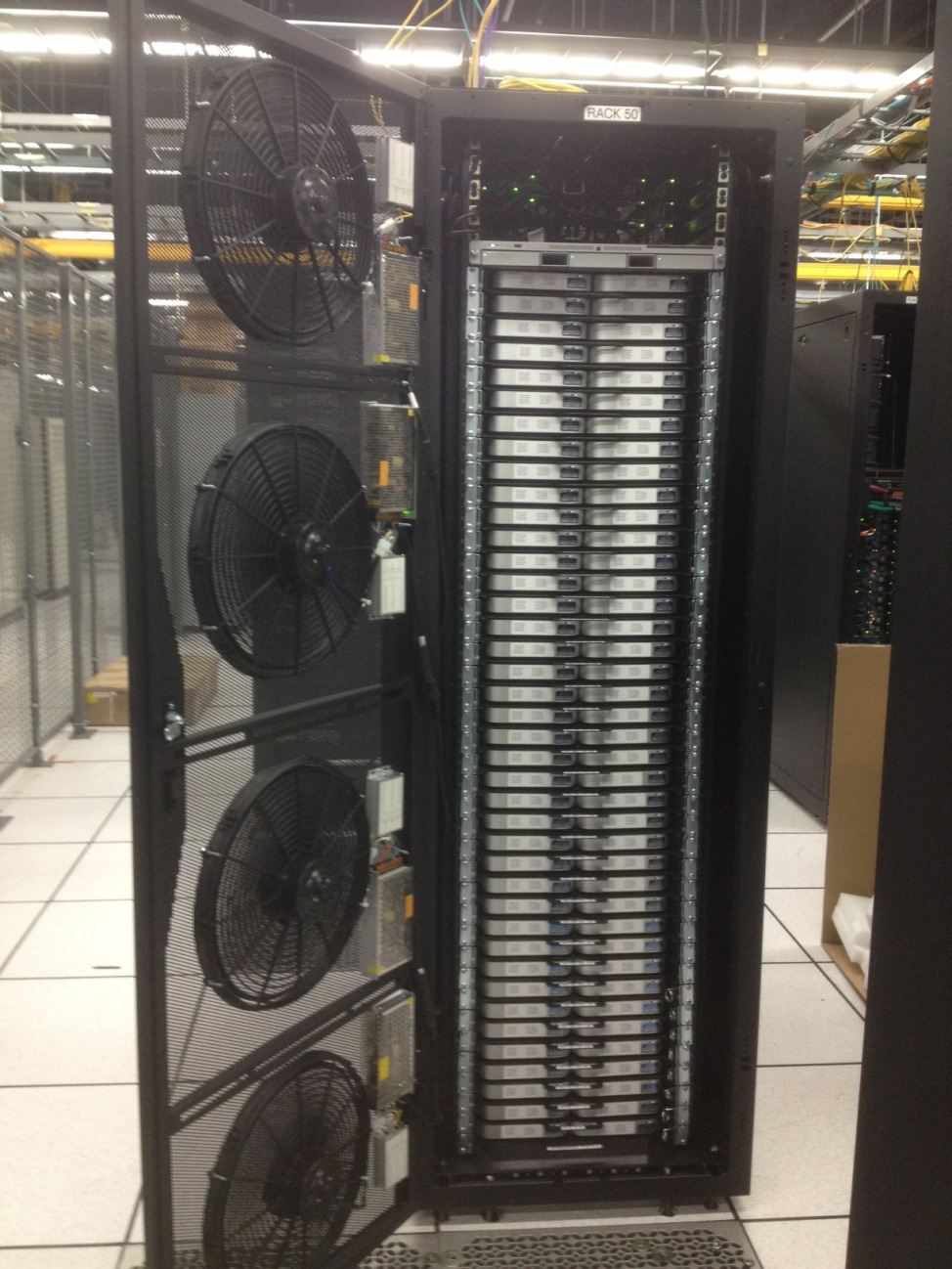 160 Mac minis crammed into custom 2′ x 2′ datacenter rack - 9to5Mac