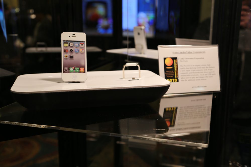 Best of CES iOS device accessories [Gallery] - 9to5Mac