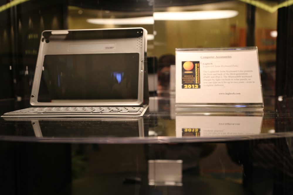 Best of CES iOS device accessories [Gallery] - 9to5Mac