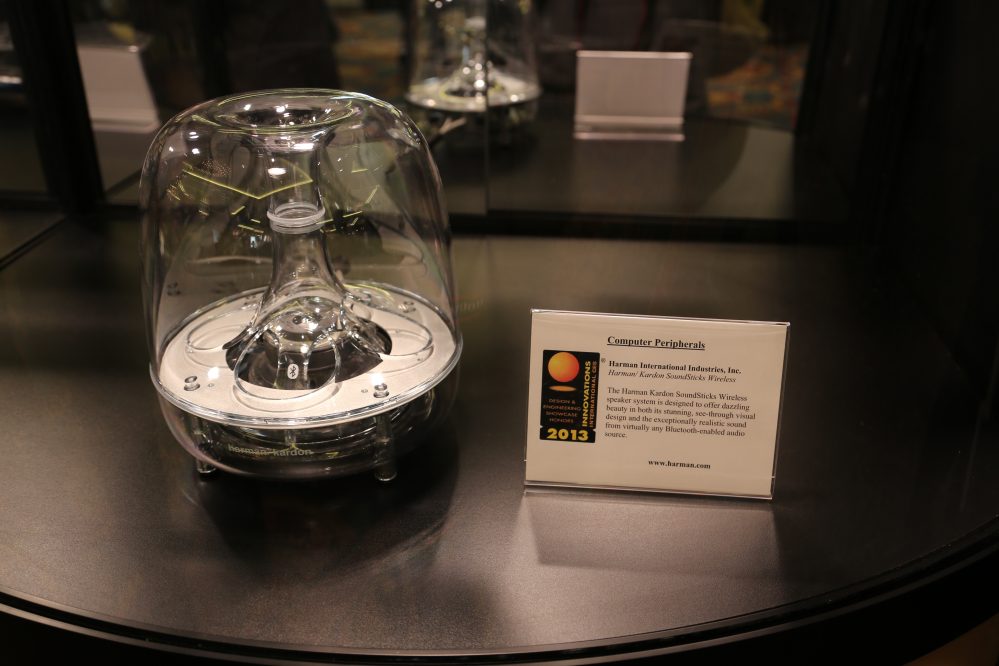 Best of CES iOS device accessories [Gallery] - 9to5Mac