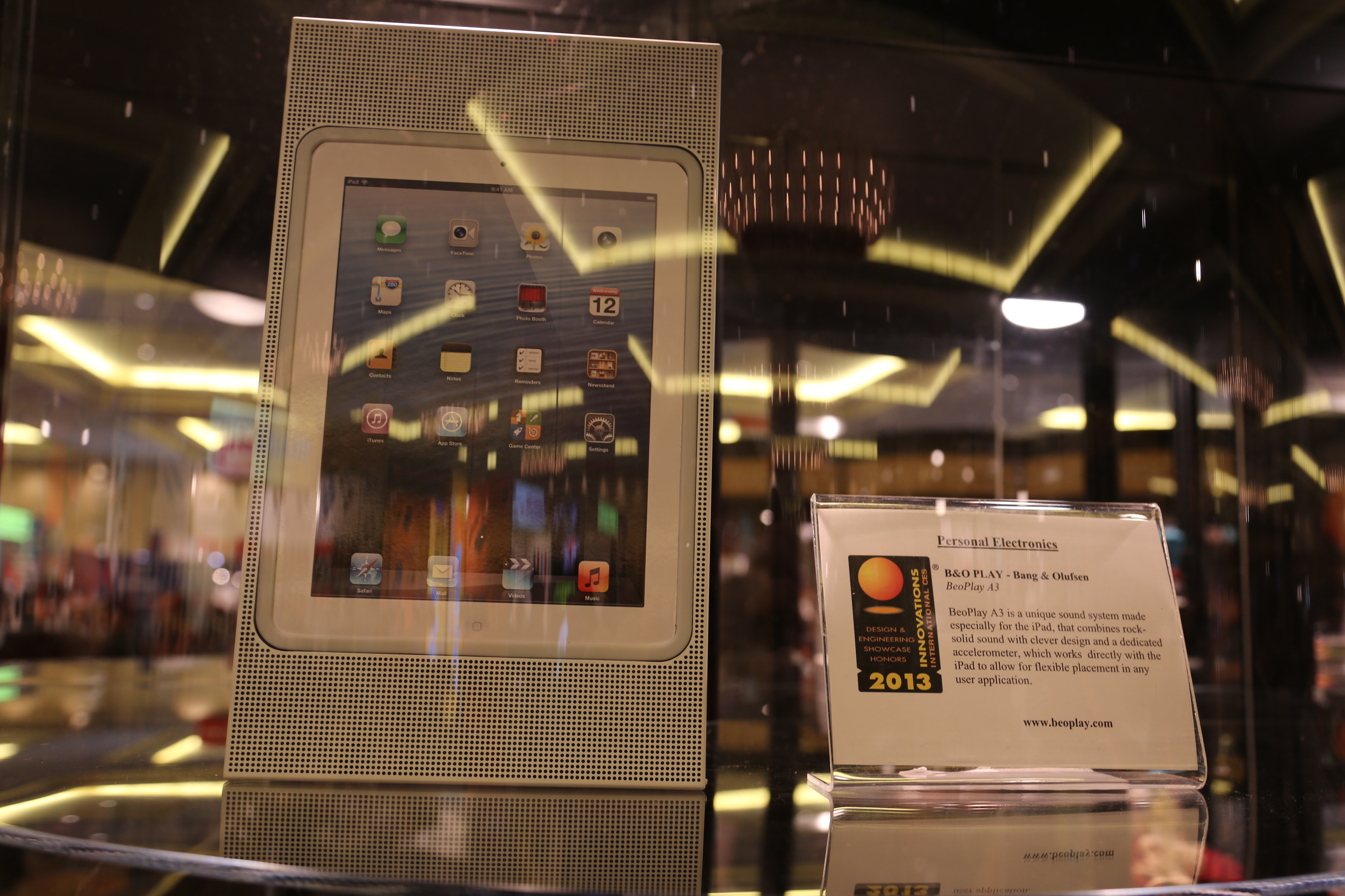 Best of CES iOS device accessories [Gallery] - 9to5Mac