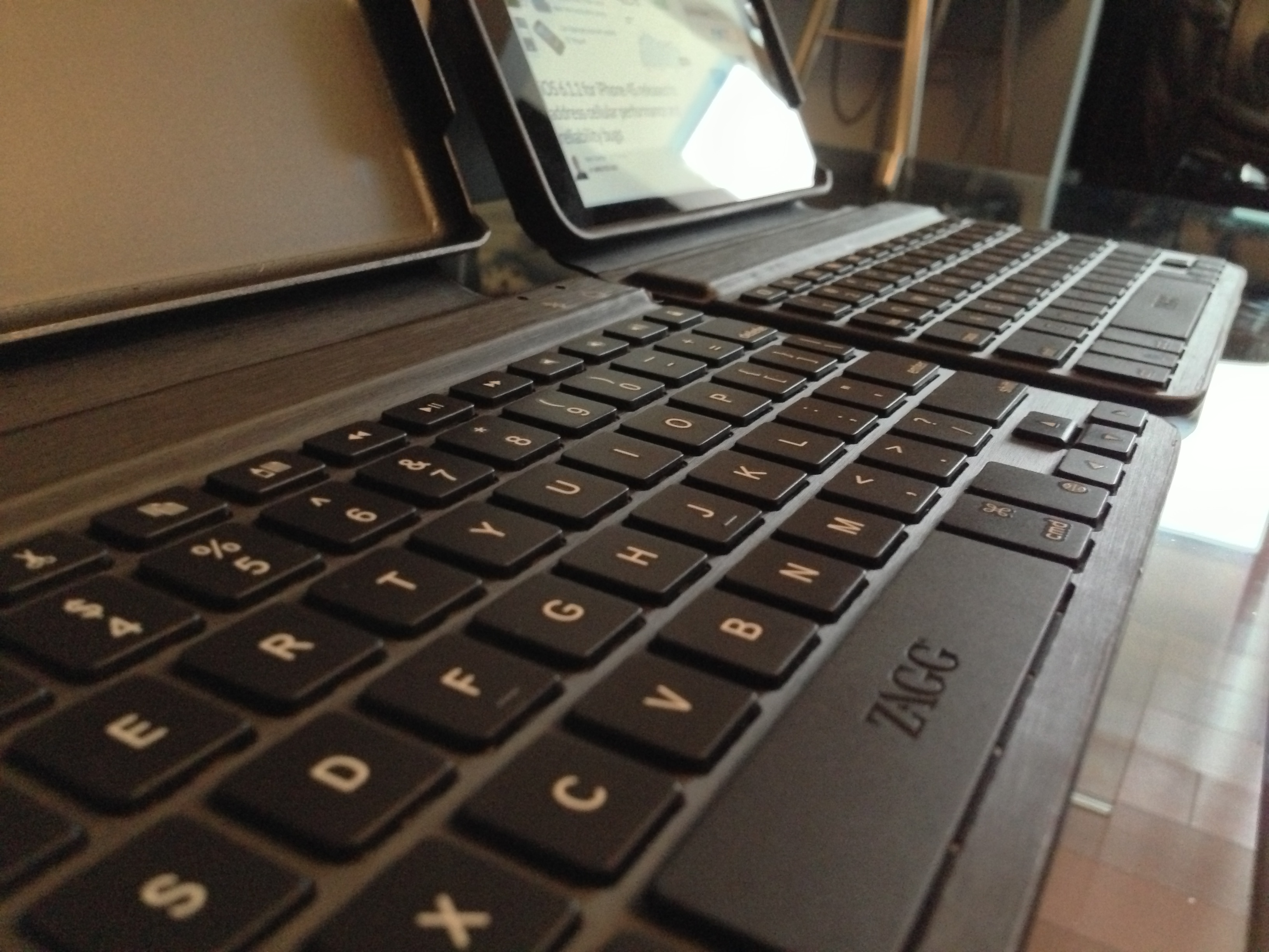 Review: ZAGGkeys Mini 7 & Mini 9 keyboard cases for iPad mini (+50 ...