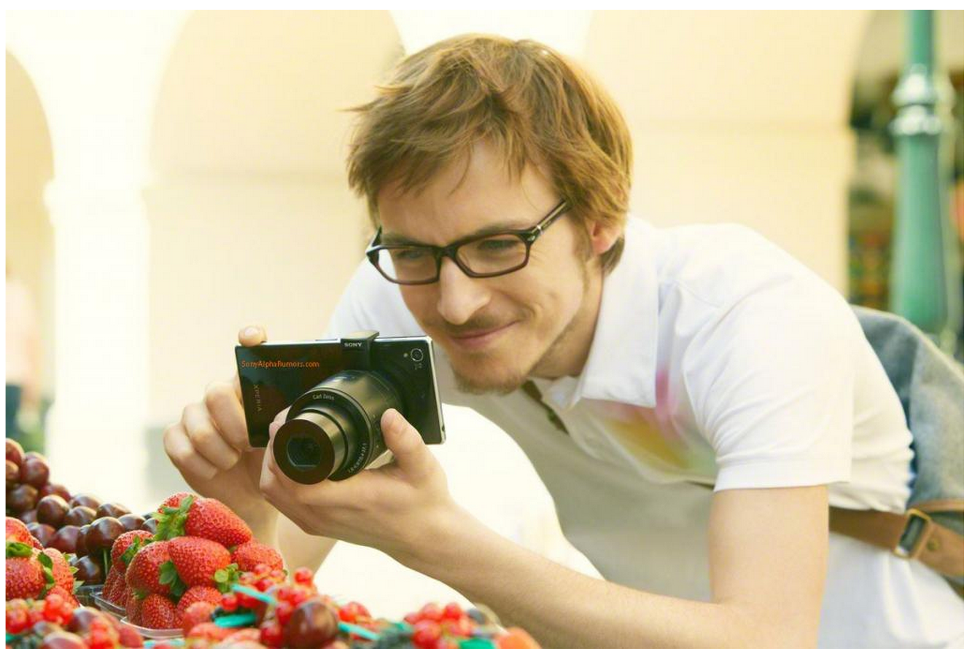 Leaked press shots show Sony's upcoming 20.2MP, Carl Zeiss camera lens ...