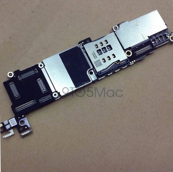 Photos claim to show iPhone 5C logic board and structure - 9to5Mac