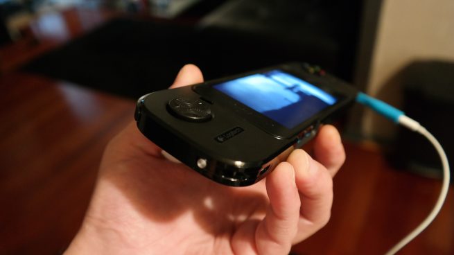 Review: Logitech PowerShell iPhone controller has game if developers ...