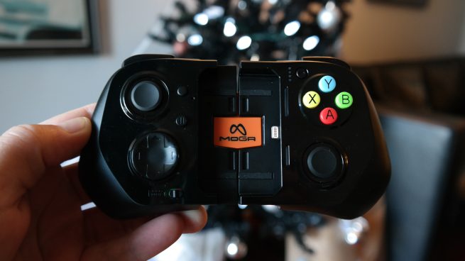 Review: Moga Ace Power iOS game controller one-ups the competition ...