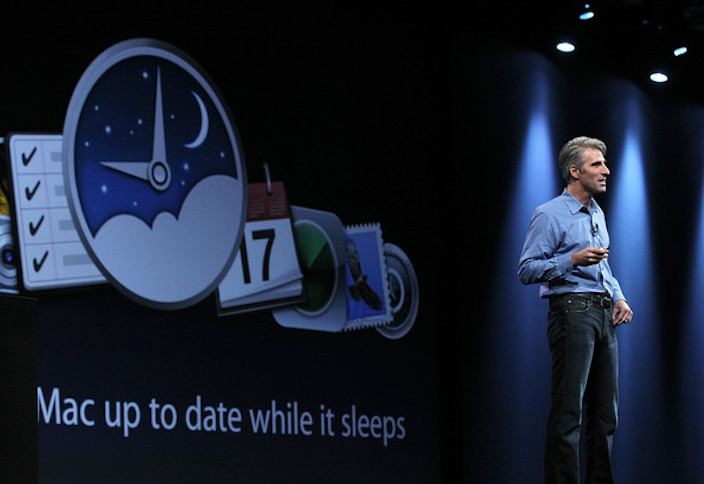 Apple execs discuss 30 years of the Mac, the Surface-style touchscreen ...