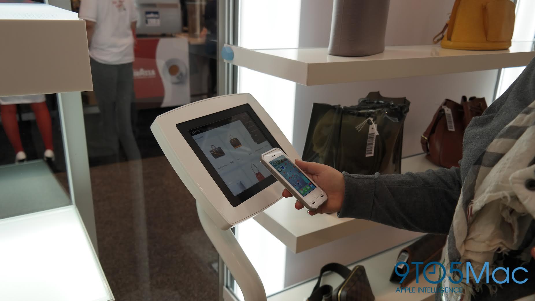 Hands-on with the iPhone & iBeacon-powered future of shopping [Video ...