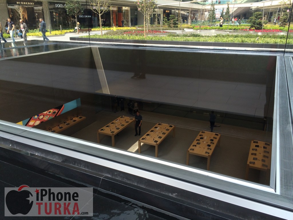 Covers removed from first Apple Store in Turkey, showing a mostly-glass ...