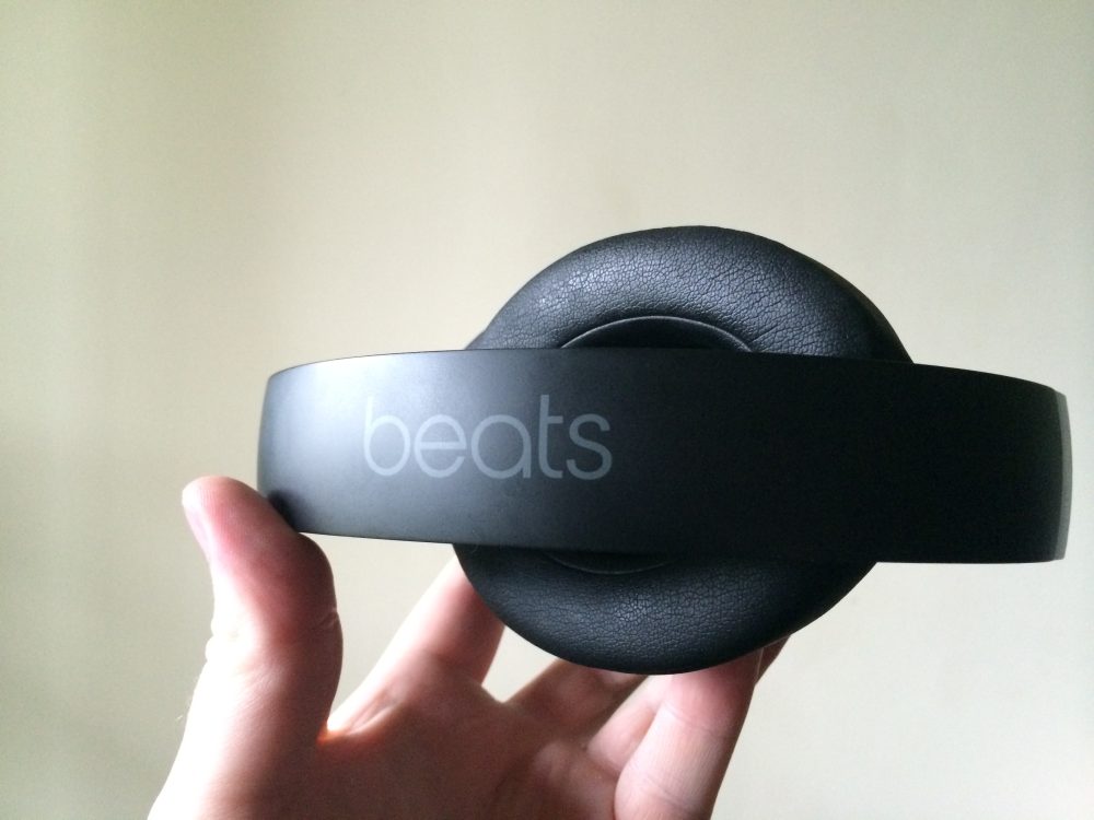 Review: Beats Studio Wireless headphones (and what Apple can improve ...