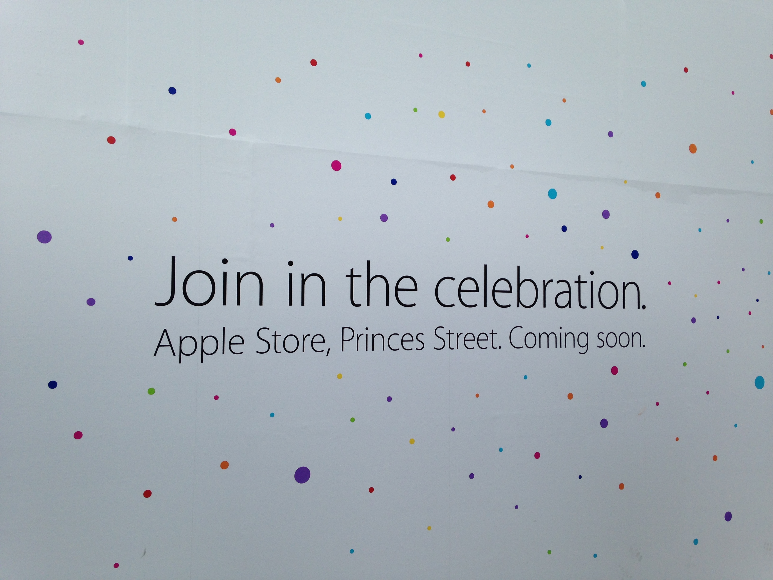 Basel Apple Store opens to crowds as Apple promotes upcoming Edinburgh ...