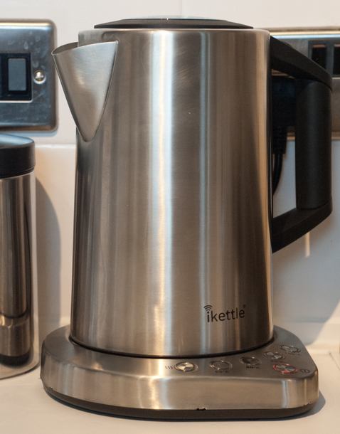 Review: iKettle, the iPhone-controlled kettle for gadget-loving tea ...
