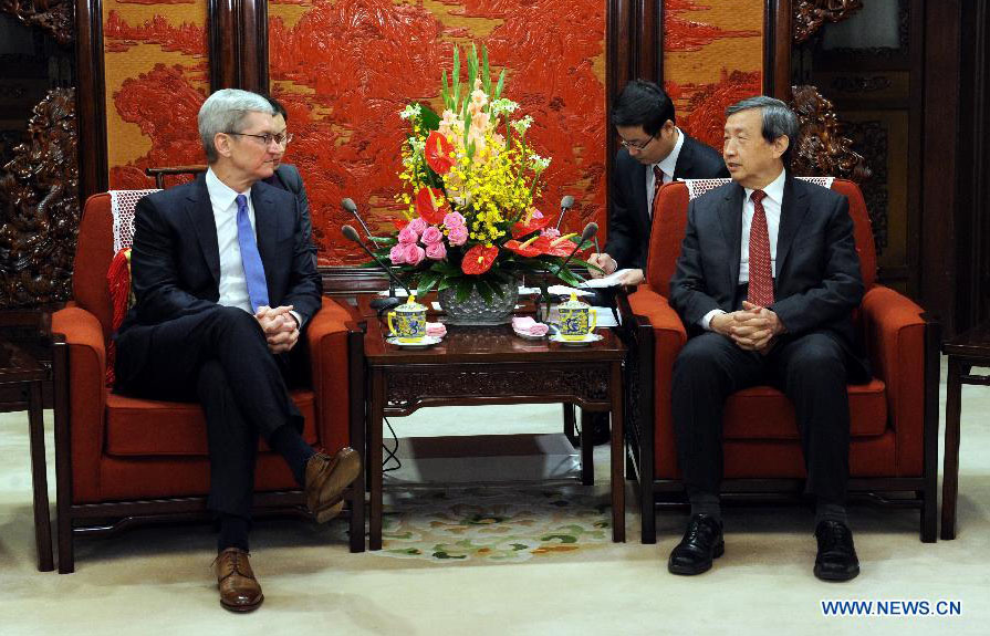Tim Cook meets with Chinese vice premier in Beijing following iCloud ...