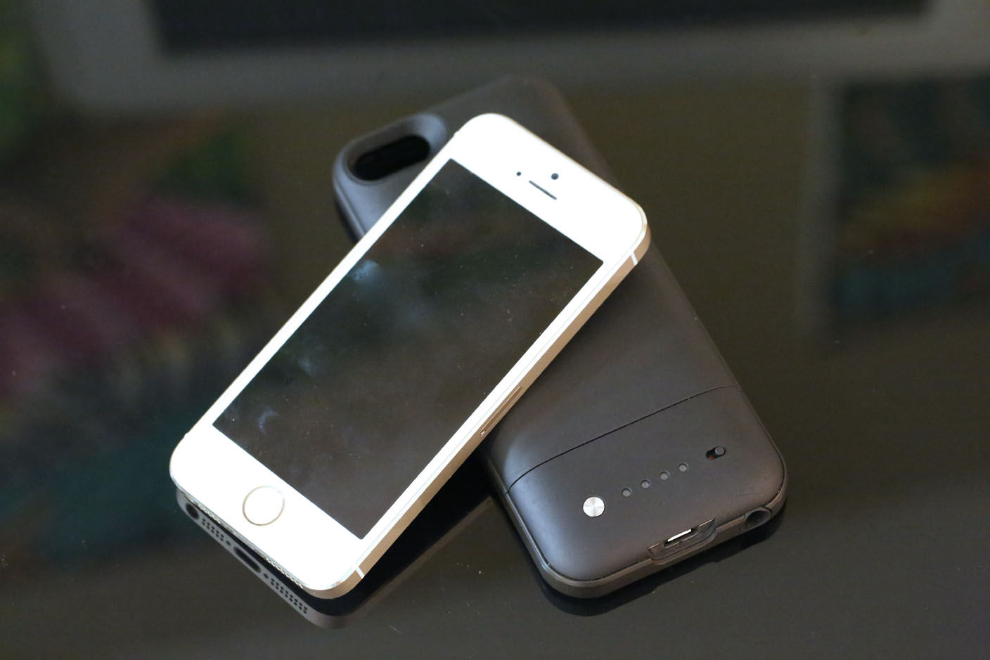 9to5 Guide: The best iPad, iPhone + MacBook battery cases/packs - 9to5Mac