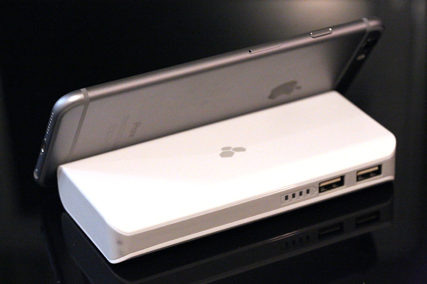 9to5 Guide: The best iPad, iPhone + MacBook battery cases/packs - 9to5Mac