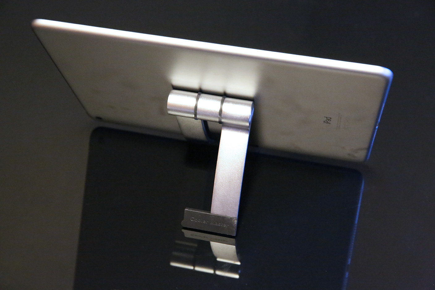 9to5 Guide: The best iPad stands, docks, and cases with built-in stands ...