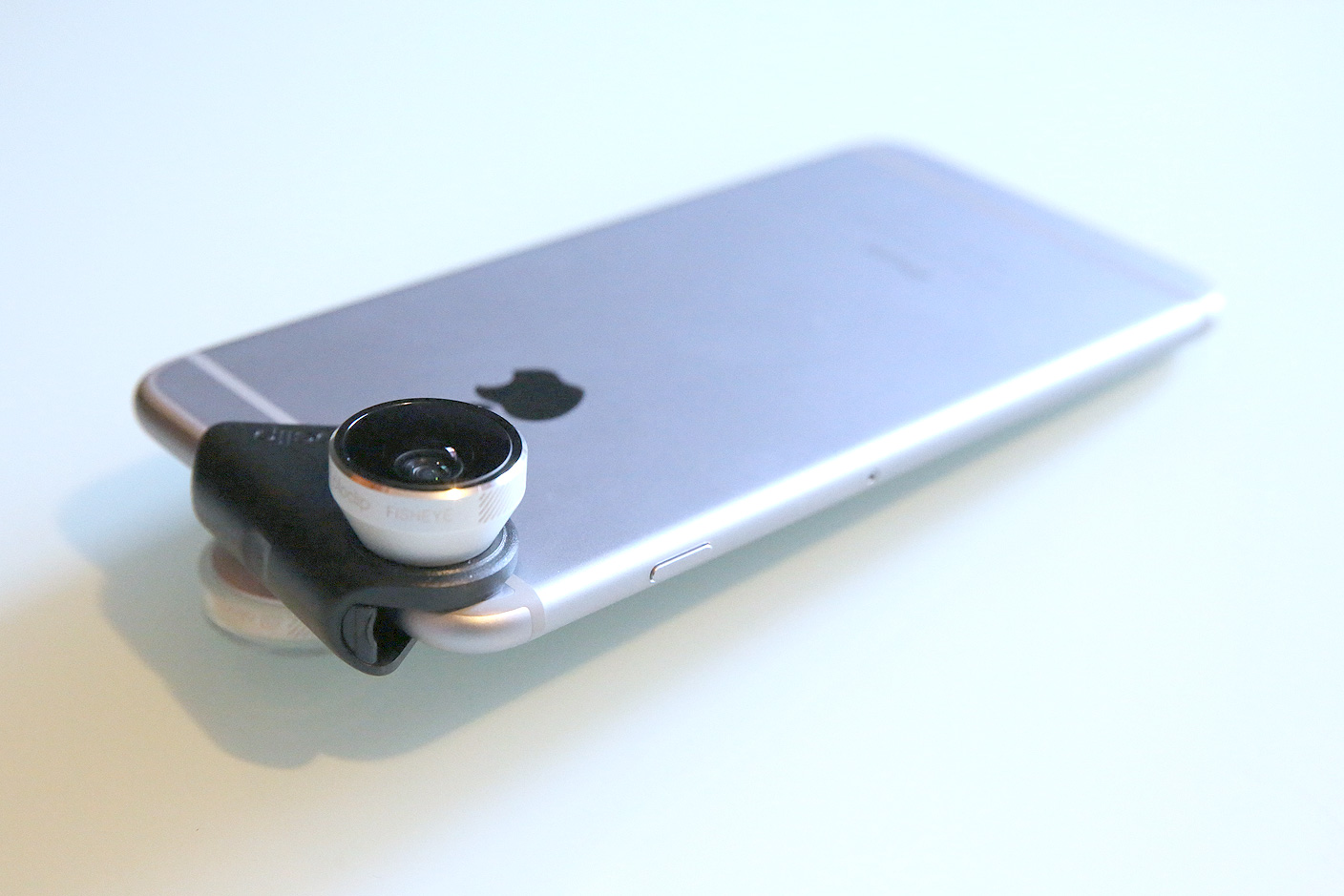 Review: Olloclip 4-in-1 Lens for iPhone 6/6 Plus hangs wide-angle ...