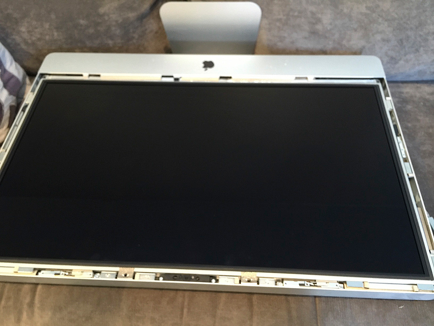 How-To: Now's the right time to swap your old iMac's hard drive for a ...