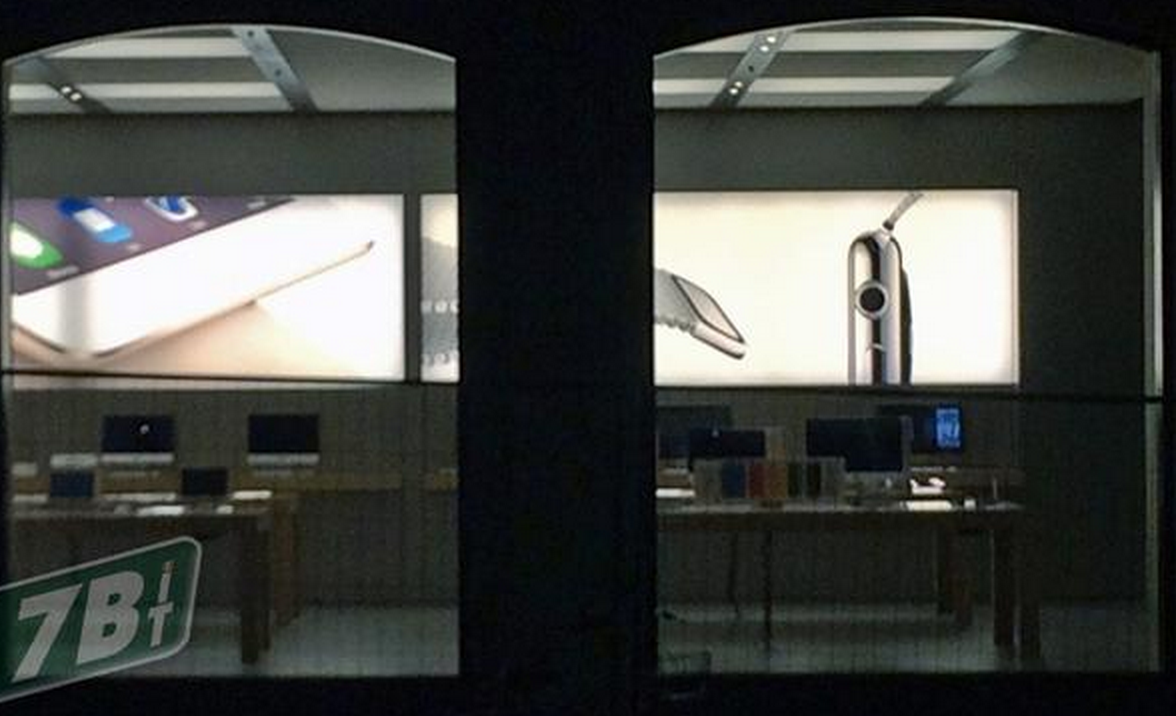 Apple starts advertising Apple Watch in retail stores ahead of next ...