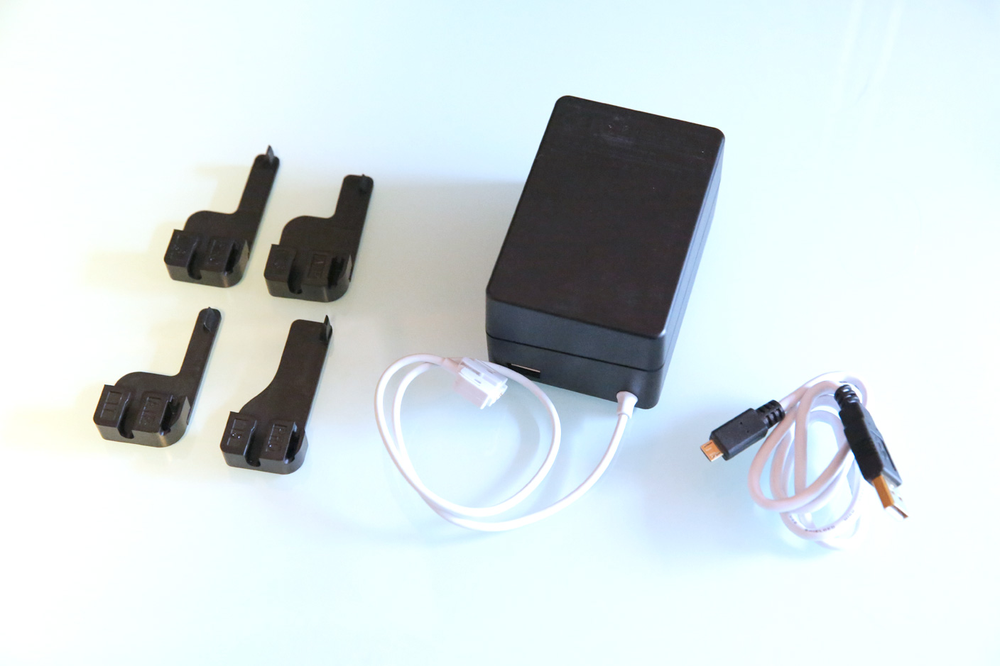 Review: Swapping MagSafe for SnapFit, BatteryBox adds 60Wh of portable ...