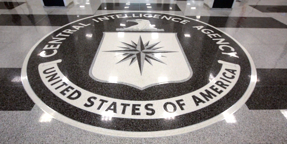 Snowden: The CIA has been working "for years" to break iPhone, iPad and ...