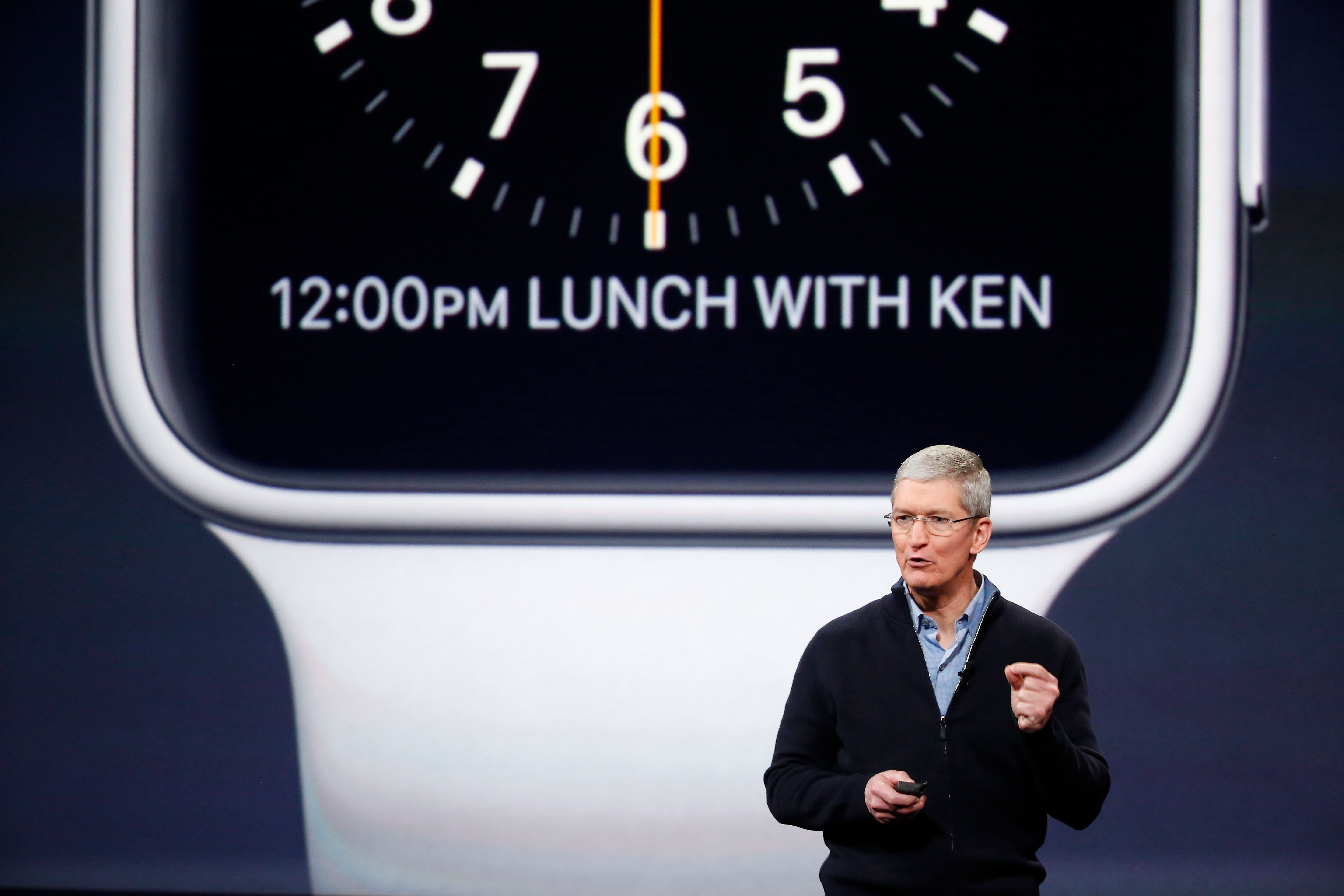 Lunch with Tim Cook and two VIP keynote tickets, bidding starts at one ...