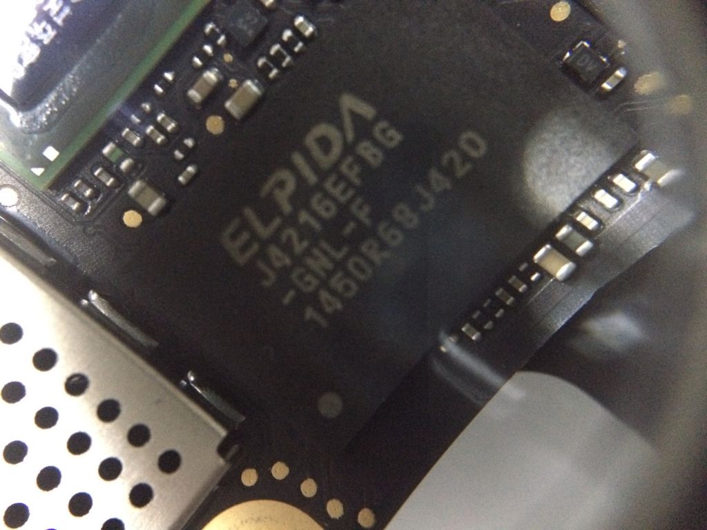 12-inch MacBook teardown provides closer look at its tiny motherboard ...