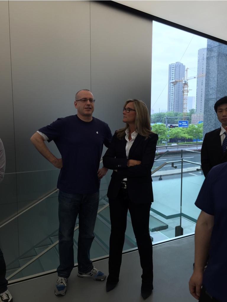 Apple retail VP Angela Ahrendts celebrating Apple Watch launch in China ...
