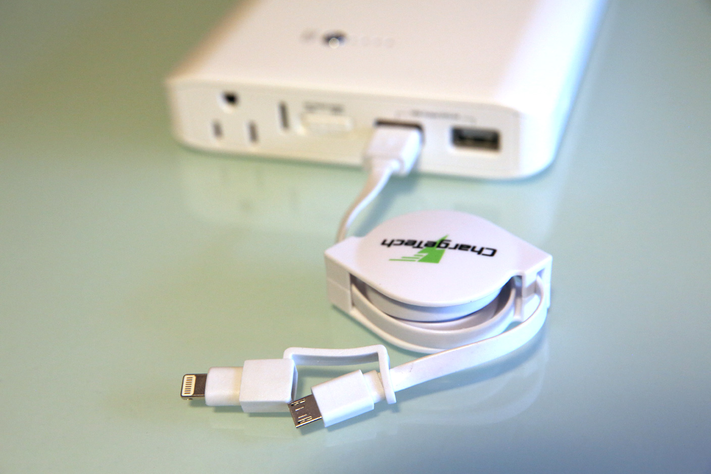 Review: ChargeTech's ChargeAll Portable Power Outlet lets any MacBook ...