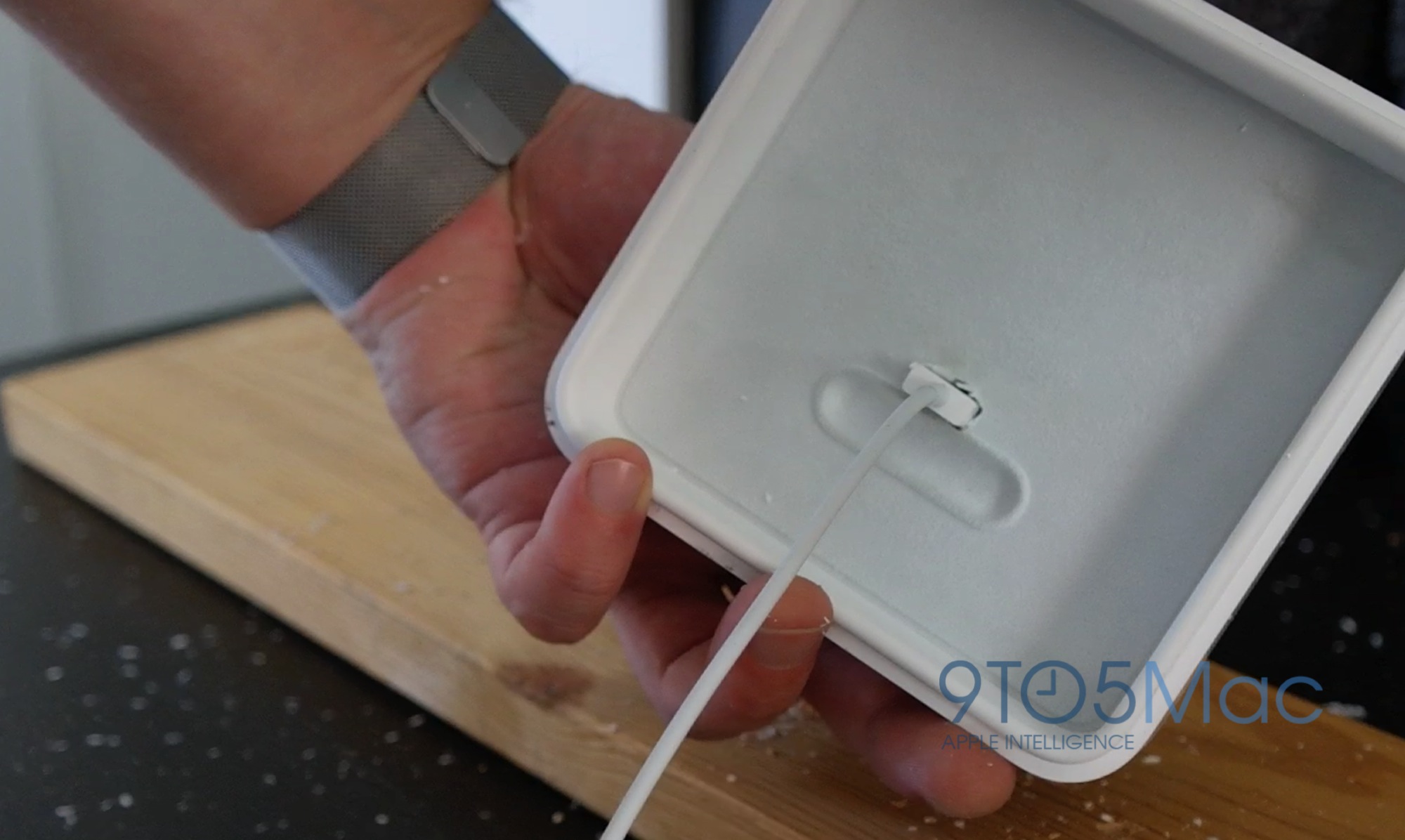 How to modify your Apple Watch box into an Edition-style charging case ...