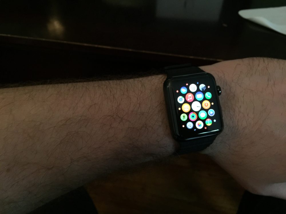 First Space Black steel Apple Watches arriving, hands-on photos ...