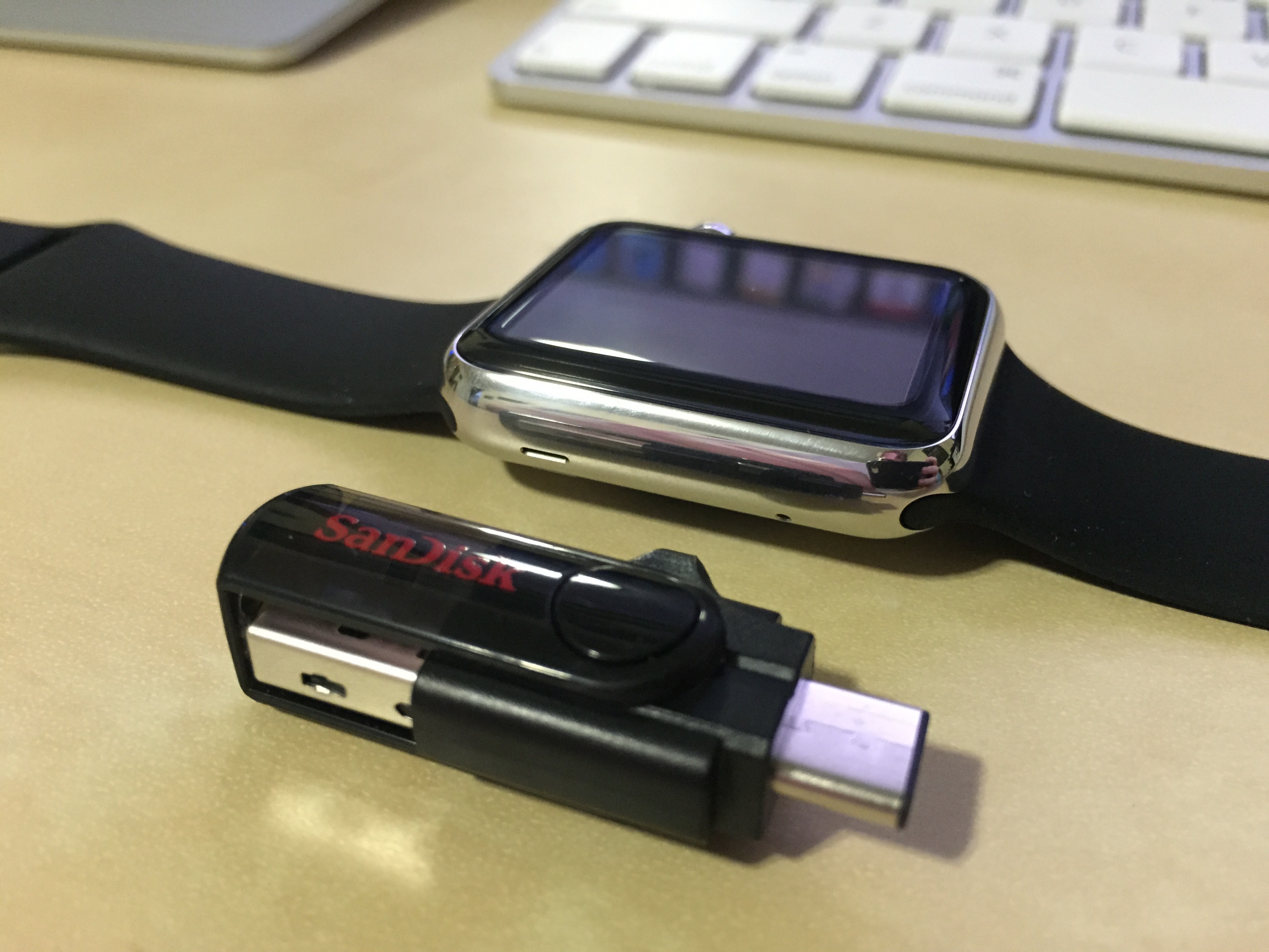 Review: SanDisk Dual USB Drive connects with the 12-inch MacBook's USB ...