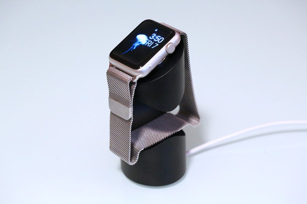Review: Just Mobile's TimeStand is the $40 metal Apple Watch stand we ...
