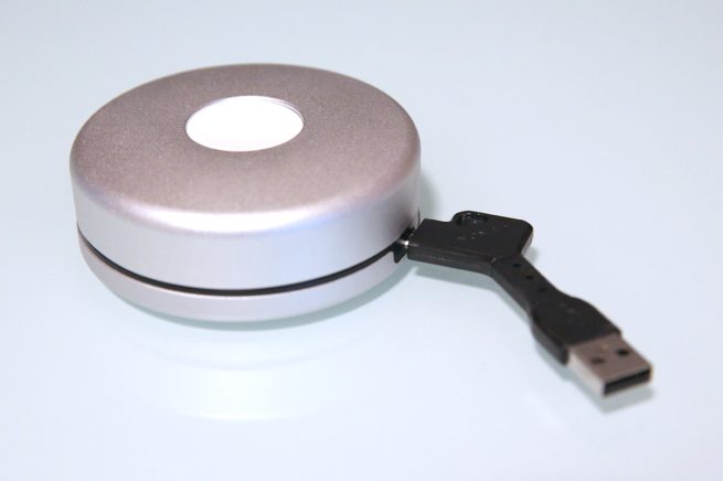 Review: Nomad's battery-powered Pod keeps your Apple Watch ticking all ...