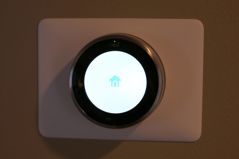Review: Nest's 3rd Gen Learning Thermostat adds a better screen + wall ...