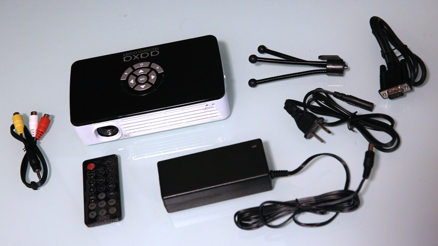 Review: AAXA's iPad mini-sized P700 blasts videos at 4x the brightness ...