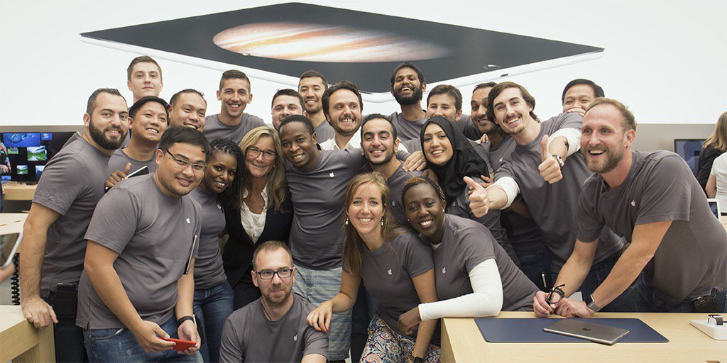 Apple retail chief Ahrendts says she treats retail employees like ...