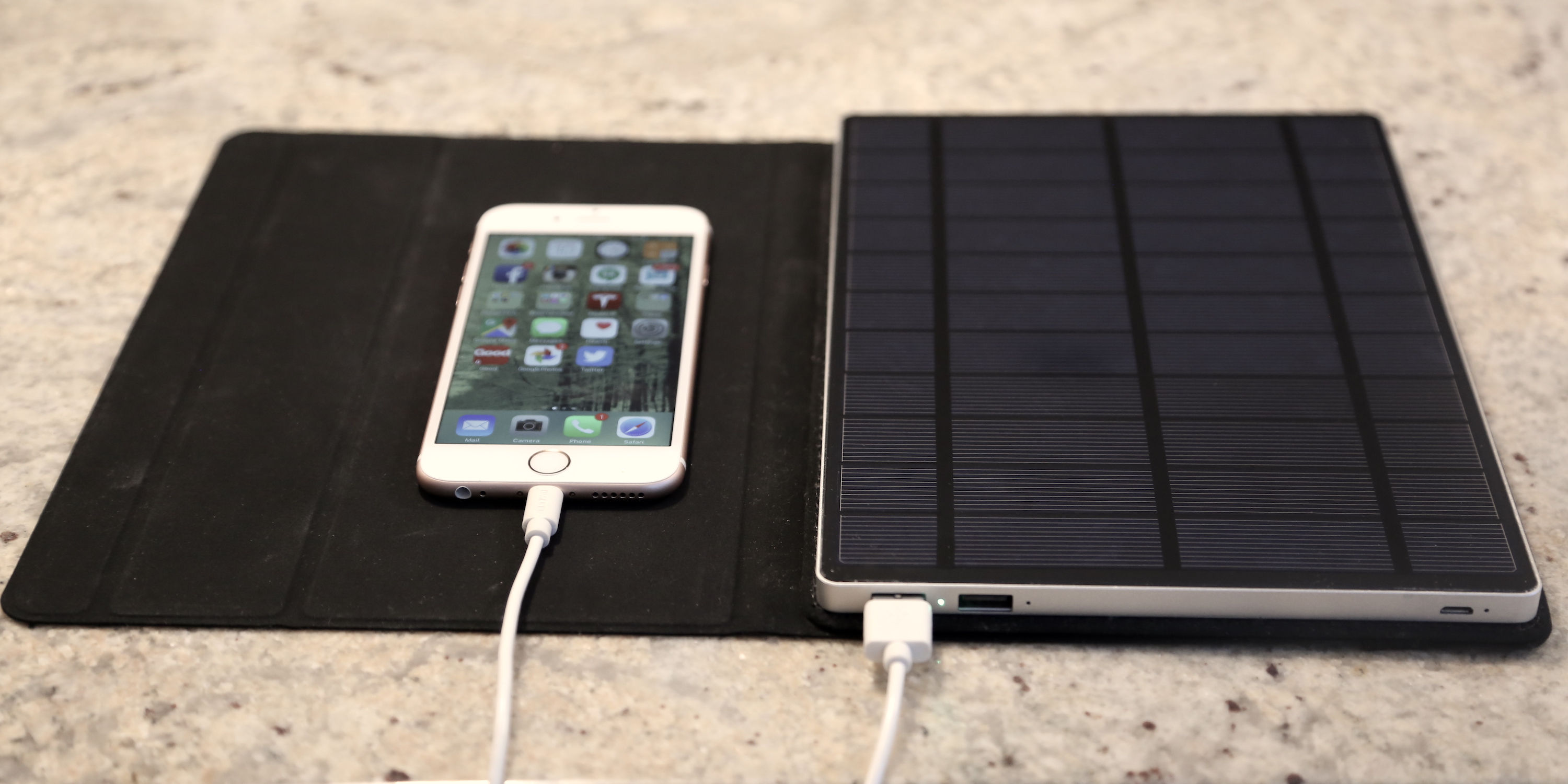 Solartab, the premium solar charger/battery for iPad and iPhone that ...