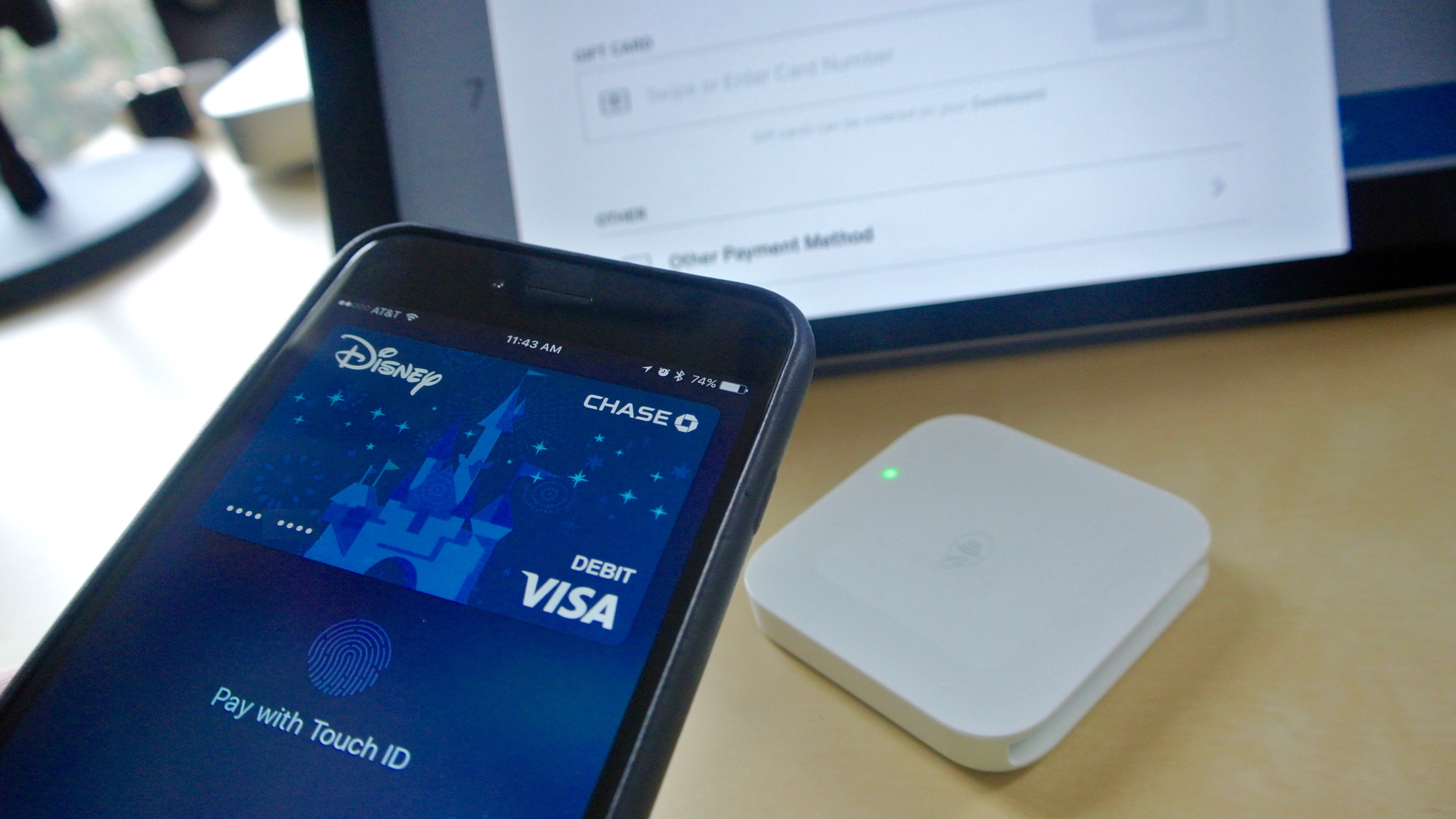 Hands-on: Square Contactless is an Apple Pay payment terminal for any ...