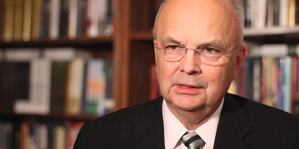 Former NSA and CIA chief says Apple is right on the bigger issue of ...