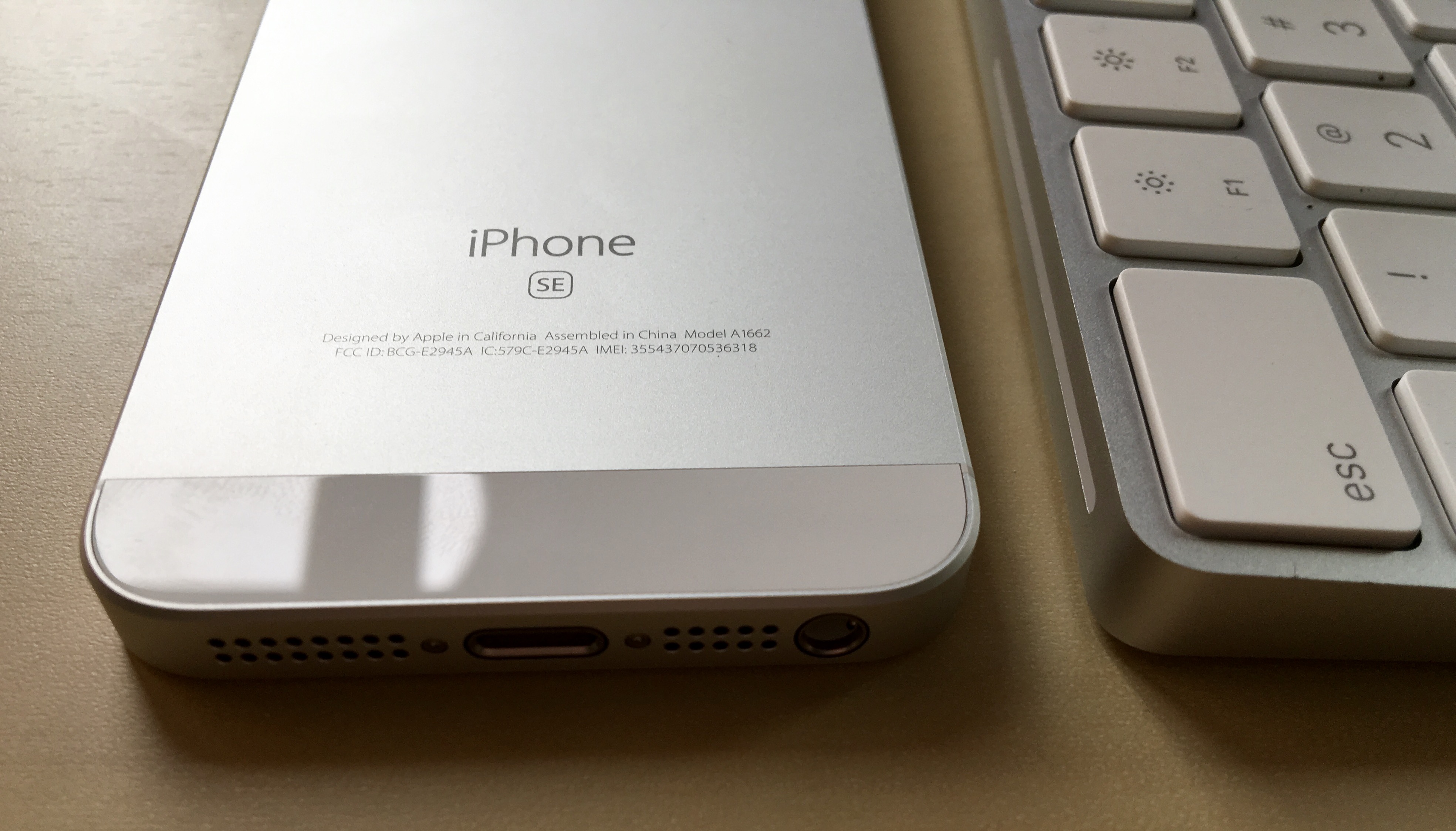 iPhone SE first impressions: Migrating from the iPhone 6s Plus is huge ...