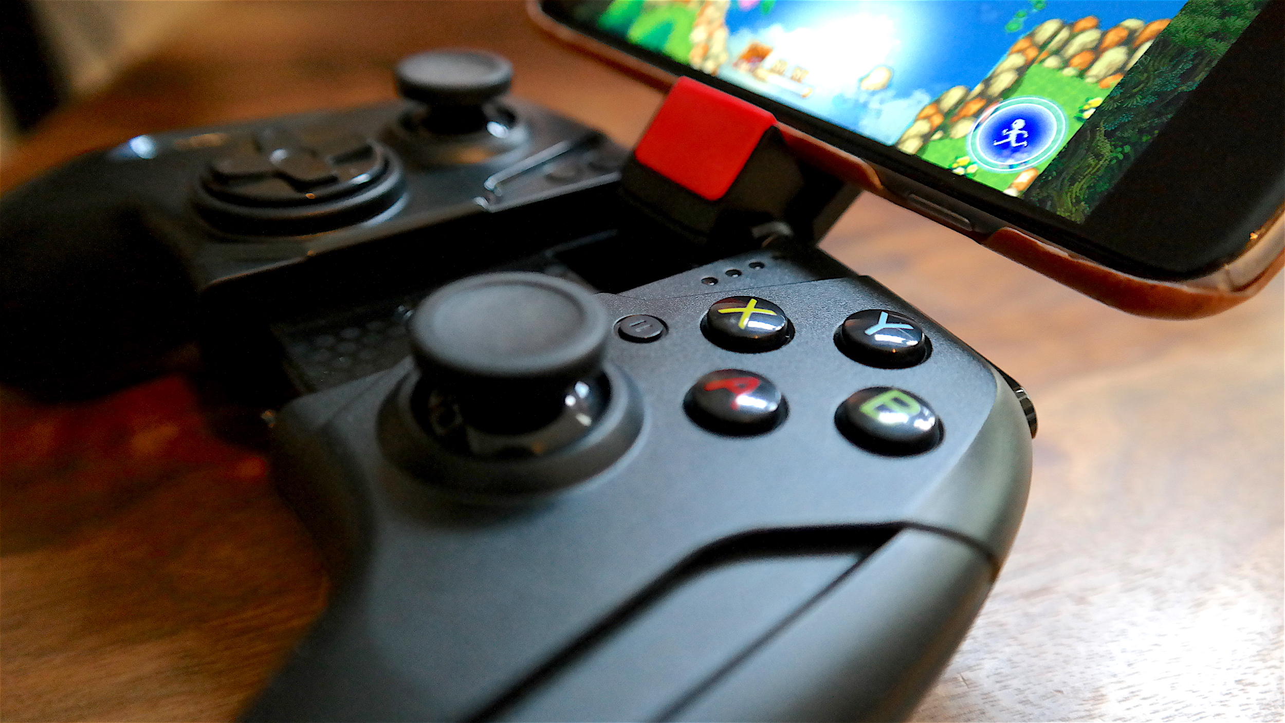 Review: Tt eSports Contour Made-for-iPhone/iPad/Apple TV game ...