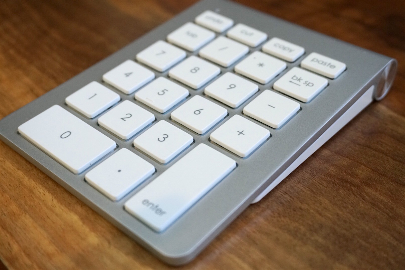 Review: Apple’s Bluetooth keyboard becomes full-size w/ Satechi’s ...