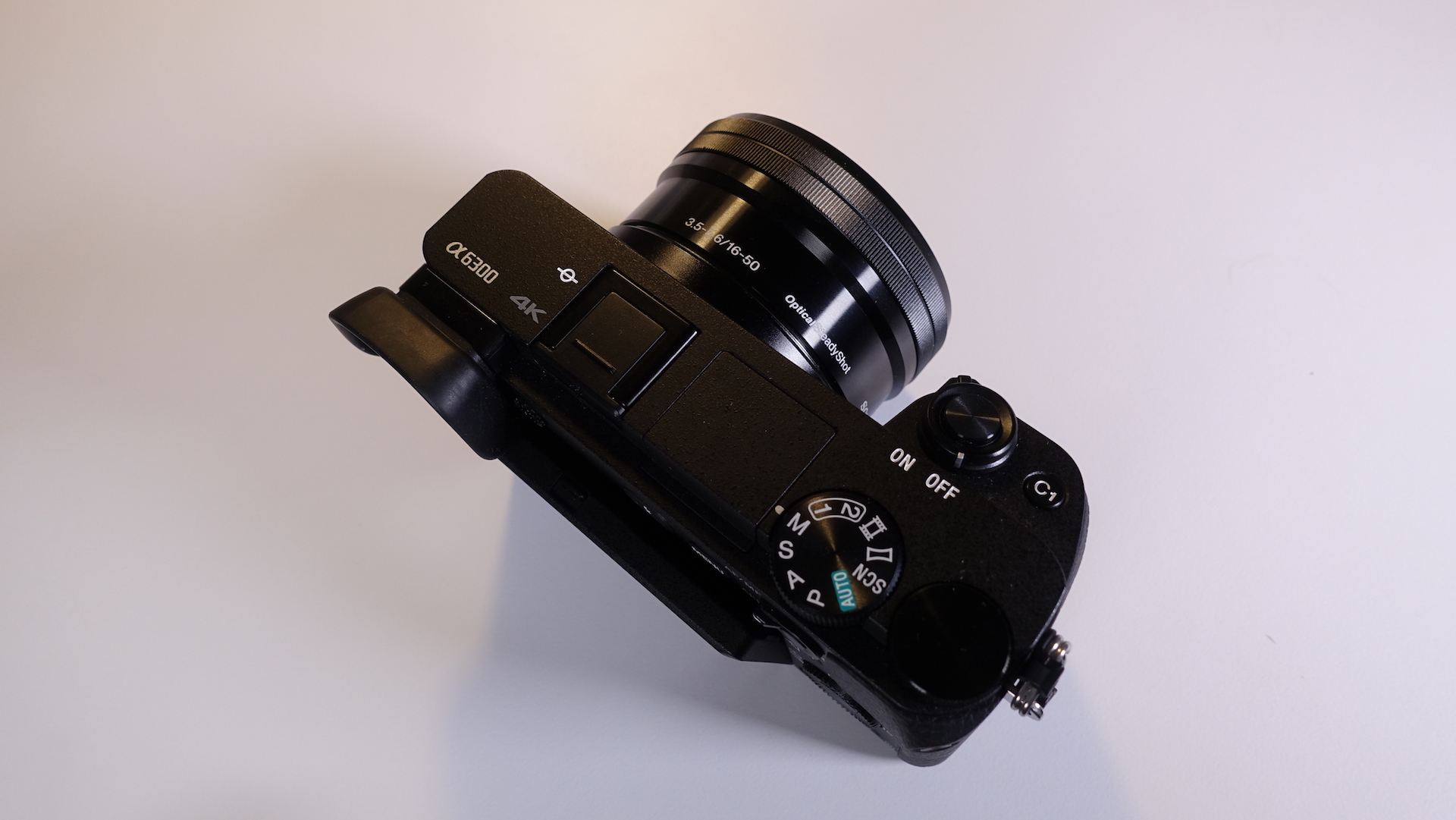 Hands-on: Sony's a6300 mirrorless camera makes a great 4K shooting ...