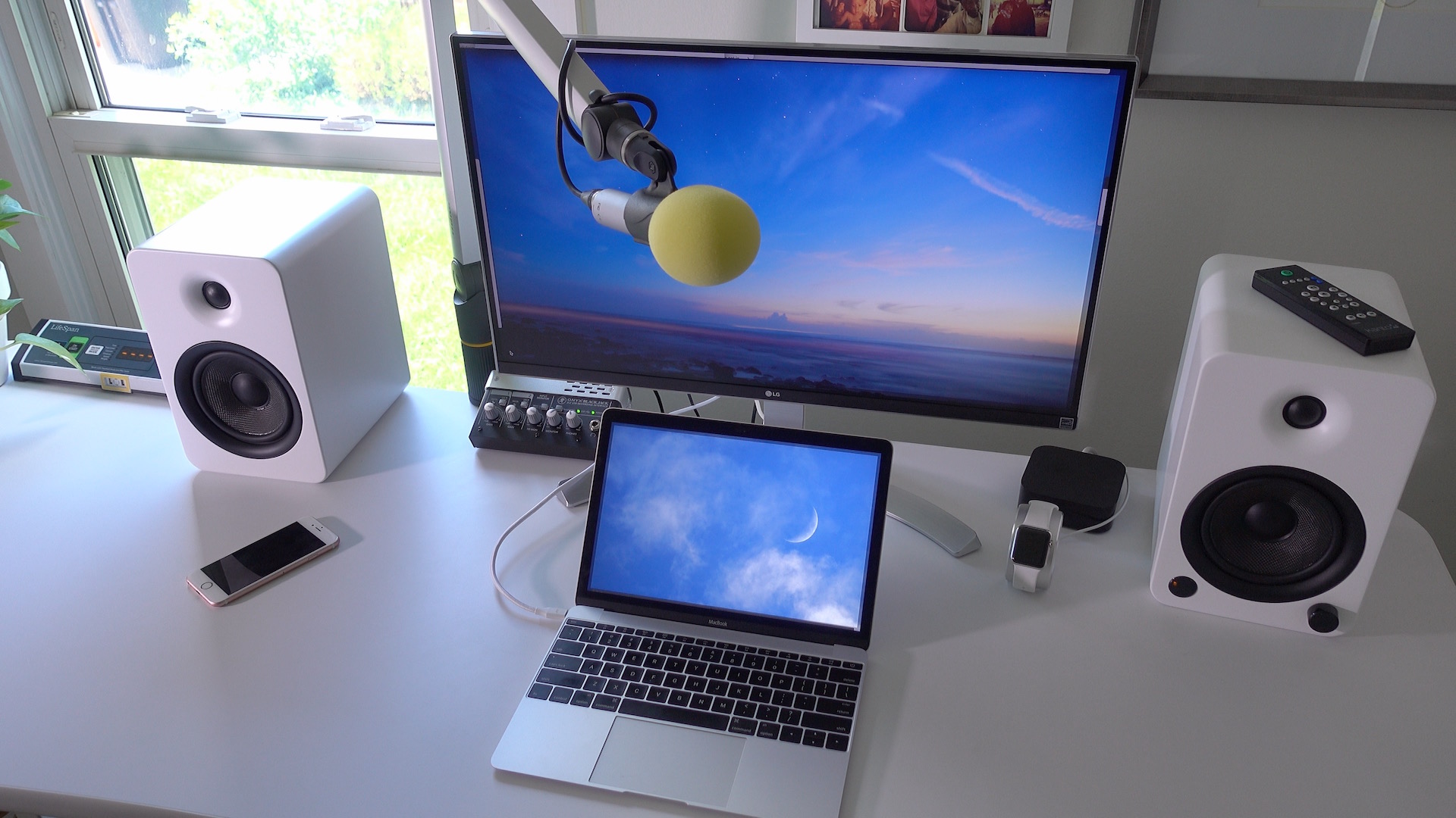 Setups: My hardware setup for podcasting and voiceovers [Video] - 9to5Mac